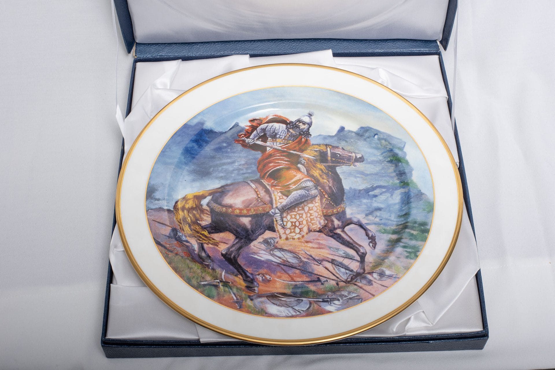 vintage Babak Khorramdin Full collection plate and Fanscy Box | TVMAL.COM